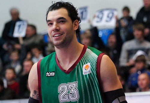 Christian Burns wins arbitration vs Sutor - Latest Basketball News
