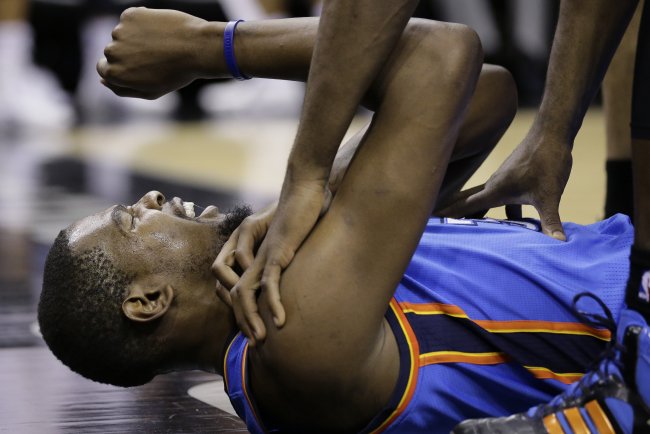 Kevin Durant suffers foot fracture - Latest Basketball News