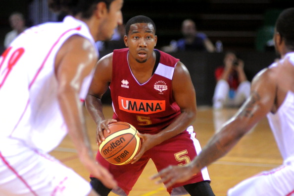 Keydren Clark deals with Nancy - Latest Basketball News