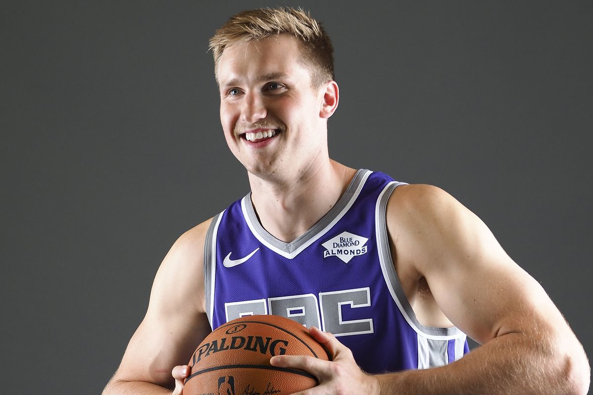 Eric Mika to Ludwigsburg - Latest Basketball News