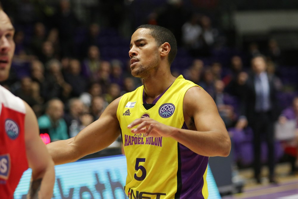 Kenny Brown signs with Al Hilla - Latest Basketball News